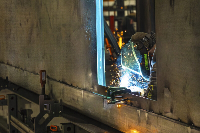 Defense - Nomad GCS // Connected Mobile Operations Centers